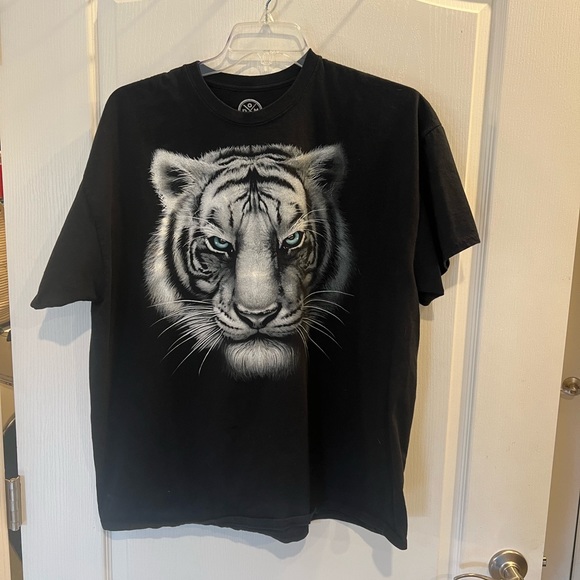 Dom | Shirts | Dom Black White Tiger Head Graphic Tshirt Size 2xl ...